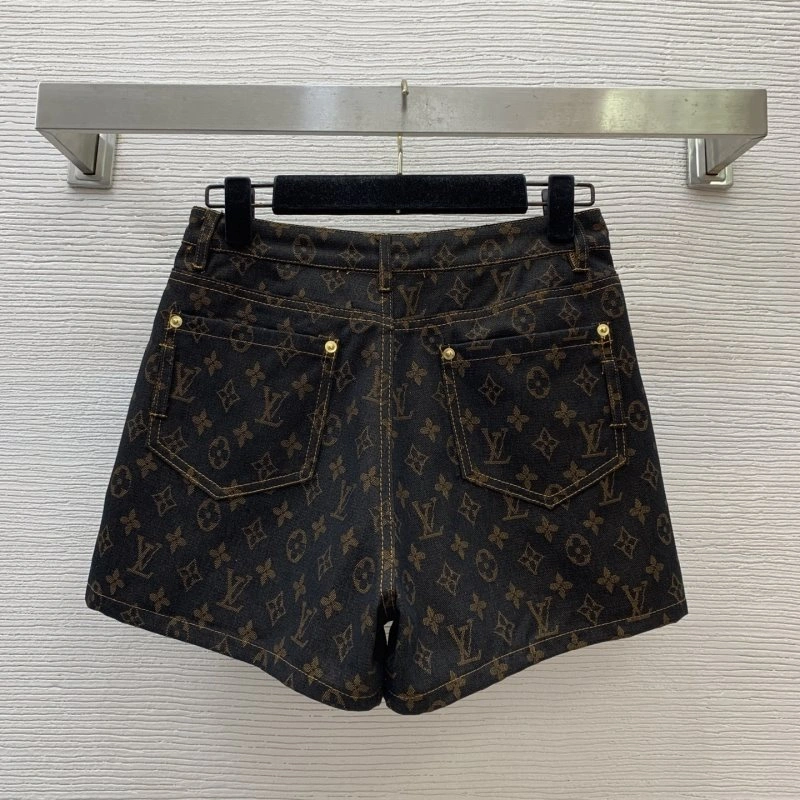 Budget-friendly Louis Vuitton Short Suits