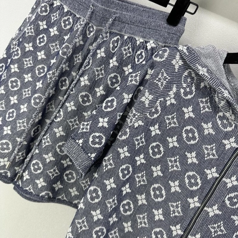 1:1 copy Louis Vuitton Short Suits