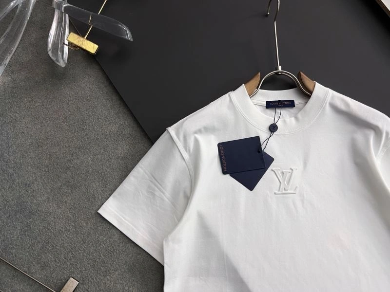 1:1 copy Louis Vuitton Short Suits