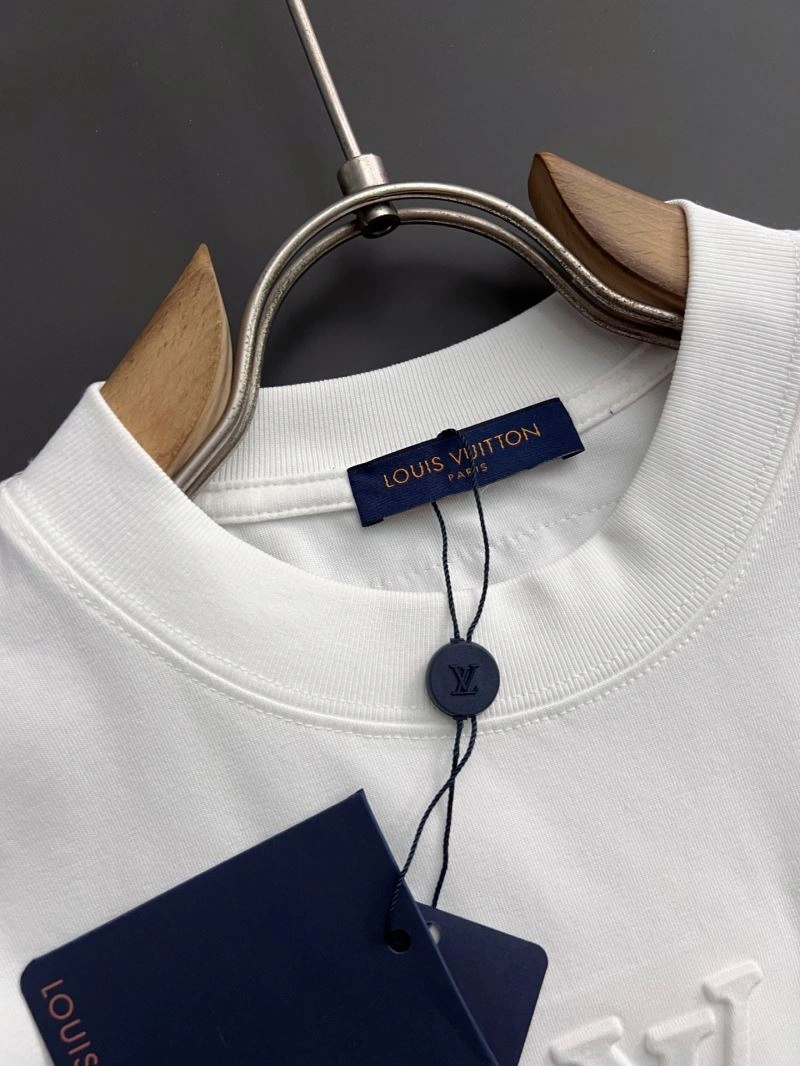 1:1 copy Louis Vuitton Short Suits