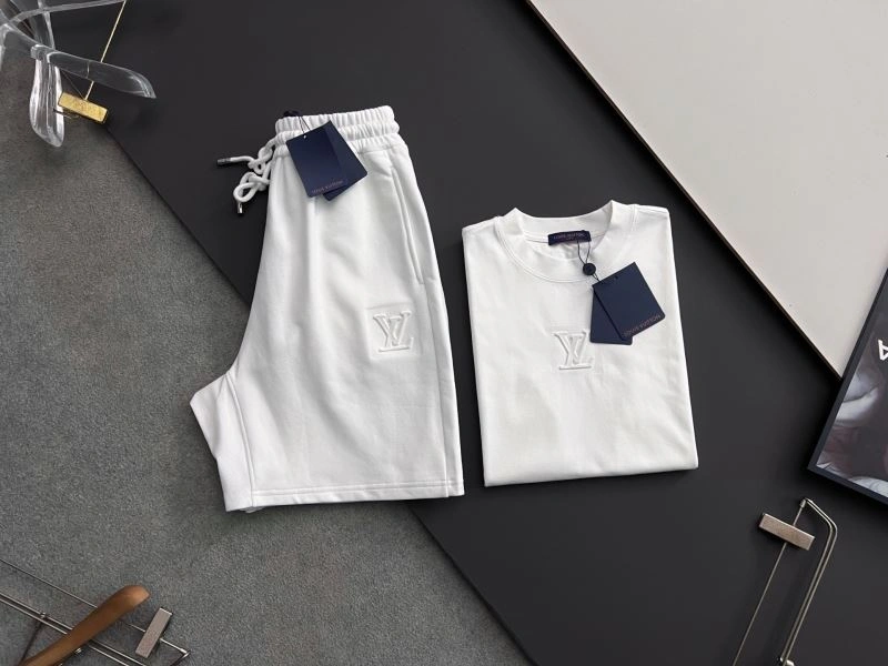 1:1 copy Louis Vuitton Short Suits