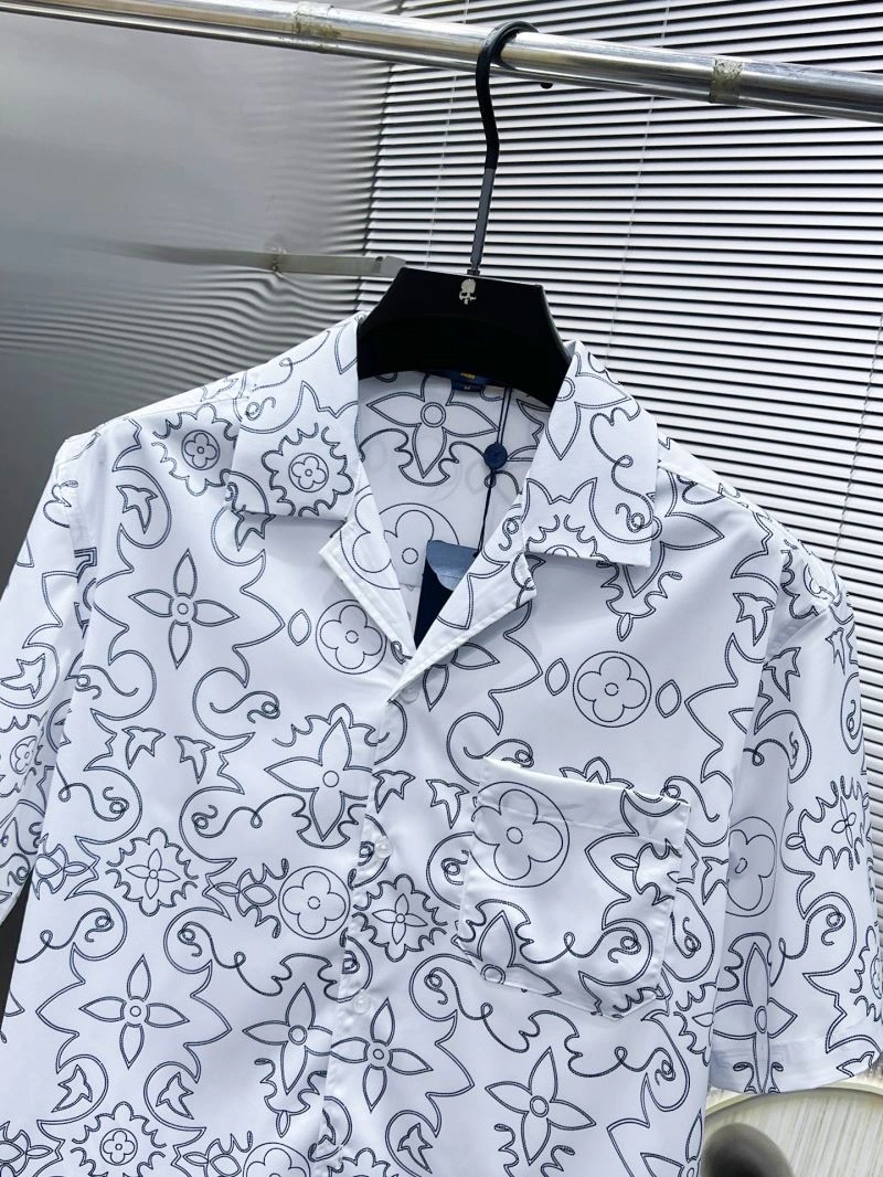 Accurate model Louis Vuitton Short Suits