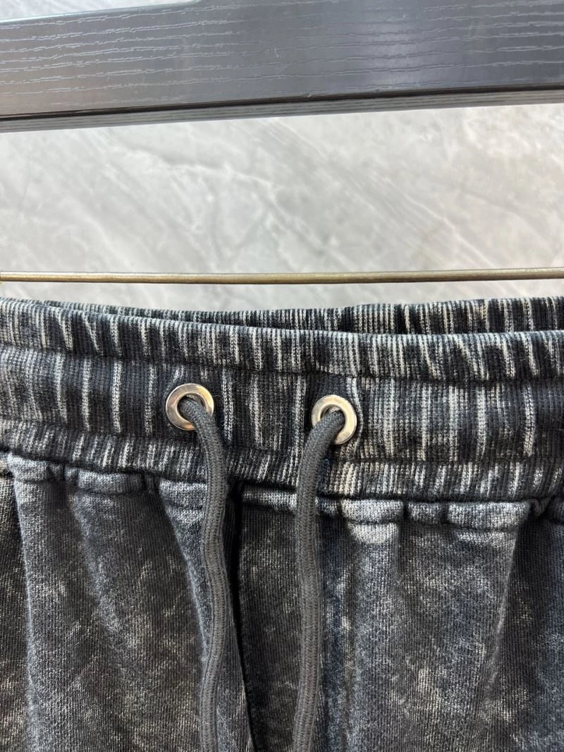 Discounted Louis Vuitton Short Suits