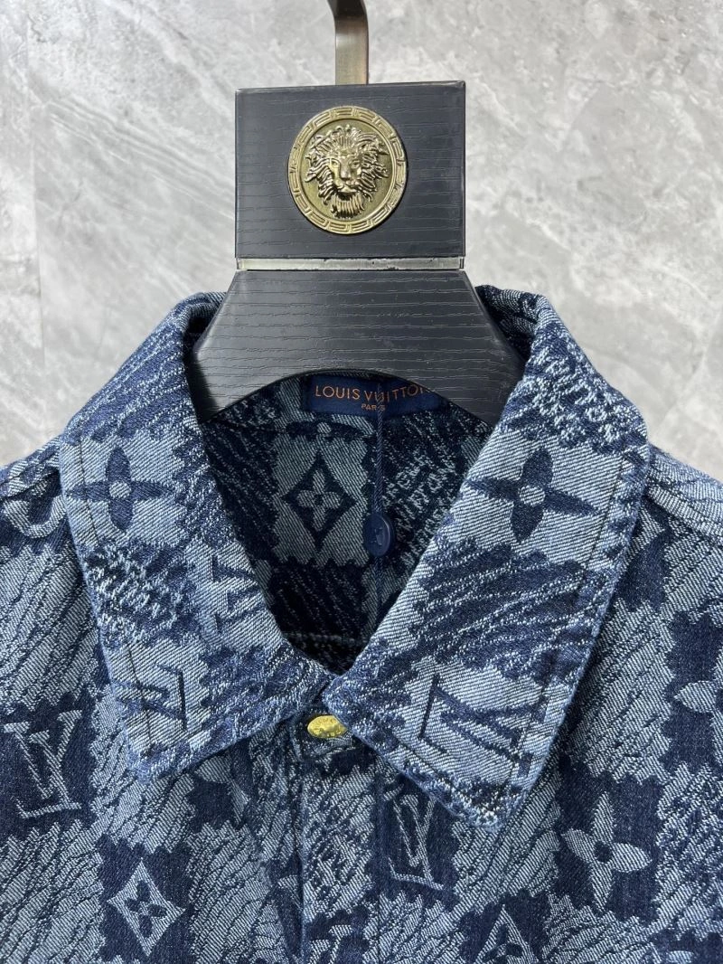 Budget-friendly Louis Vuitton Short Suits