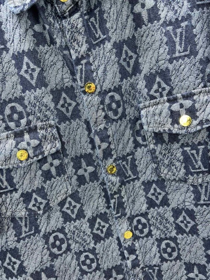 Budget-friendly Louis Vuitton Short Suits
