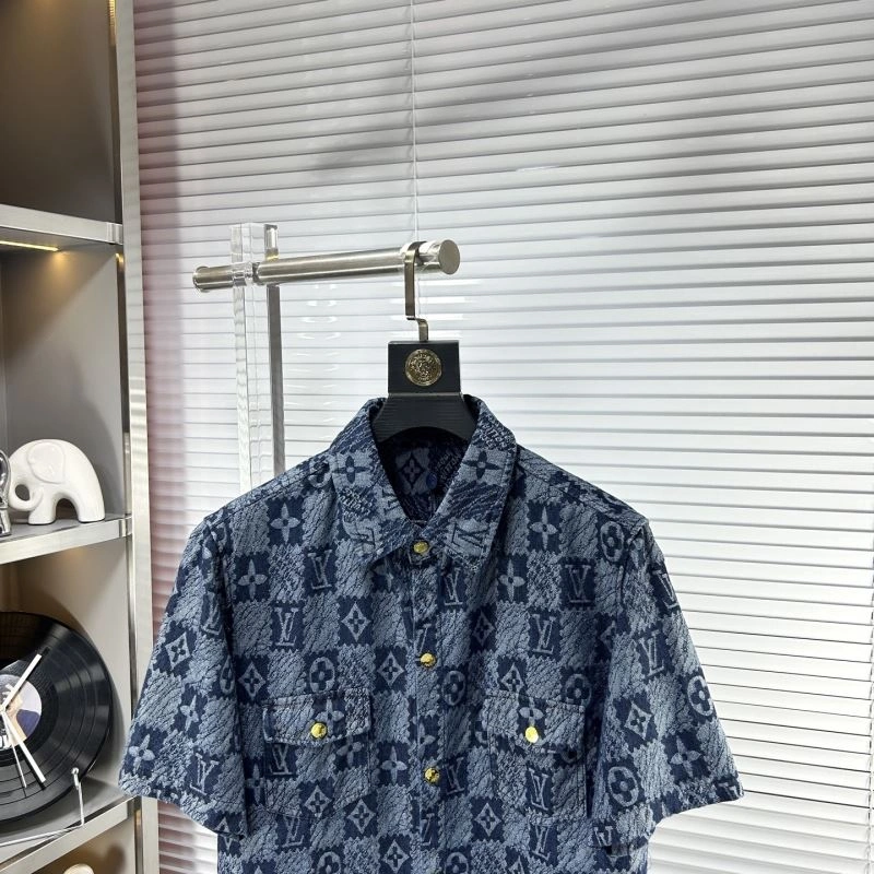 Cut-rate Louis Vuitton Short Suits