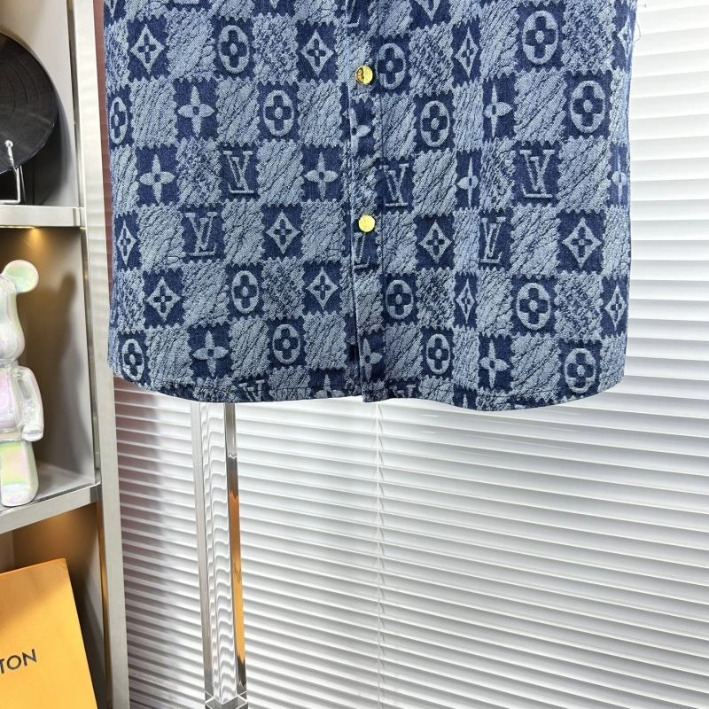 Cut-rate Louis Vuitton Short Suits