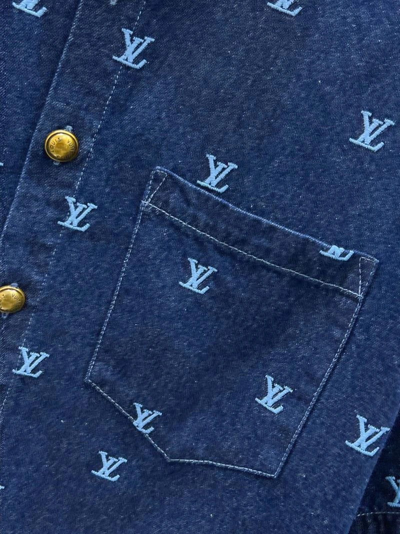 Brand-authenticated Louis Vuitton Short Suits