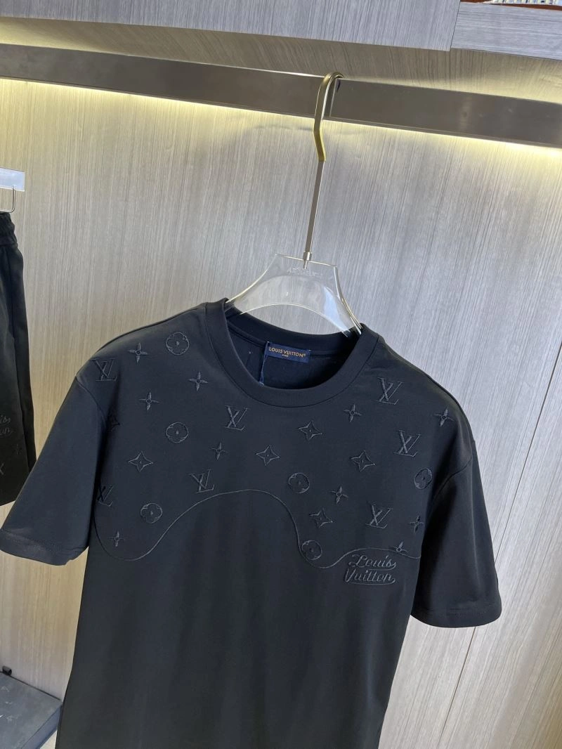 Precise copy Louis Vuitton Short Suits
