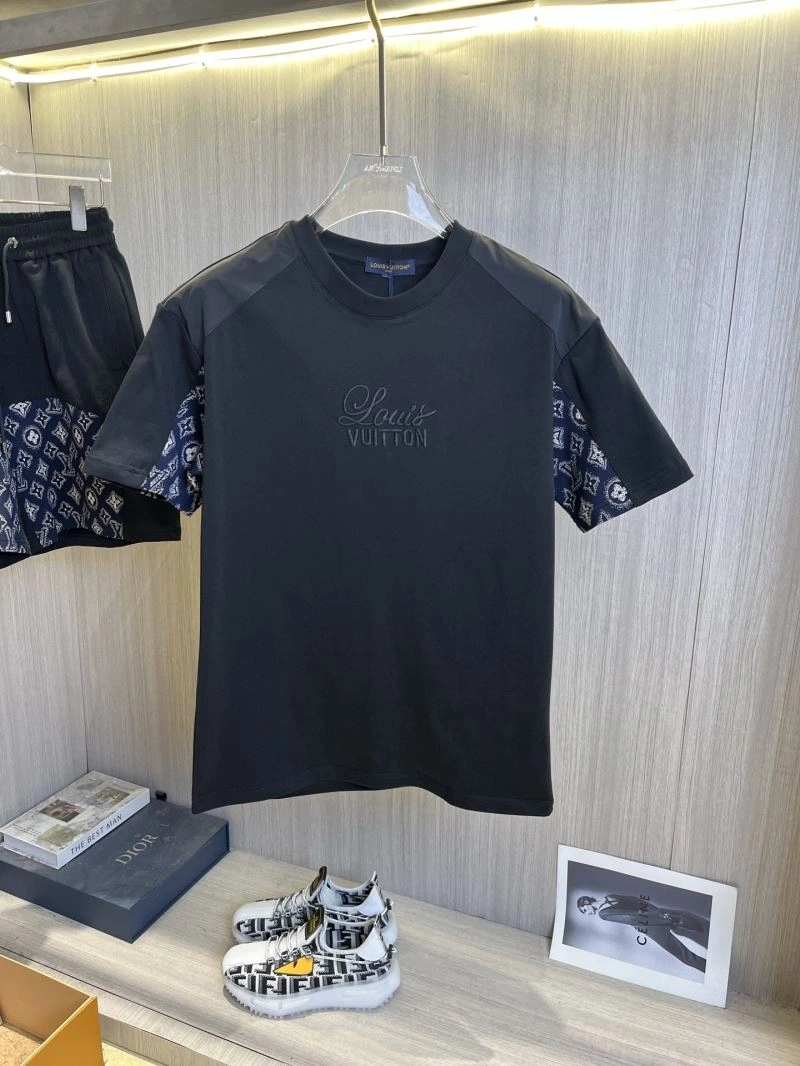 1:1 copy Louis Vuitton Short Suits