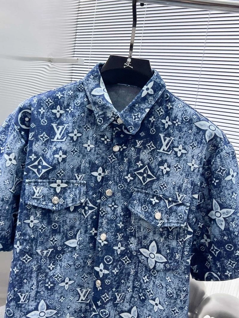1:1 copy Louis Vuitton Short Suits