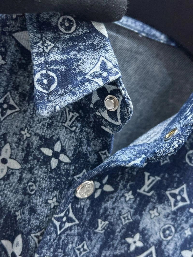 1:1 copy Louis Vuitton Short Suits