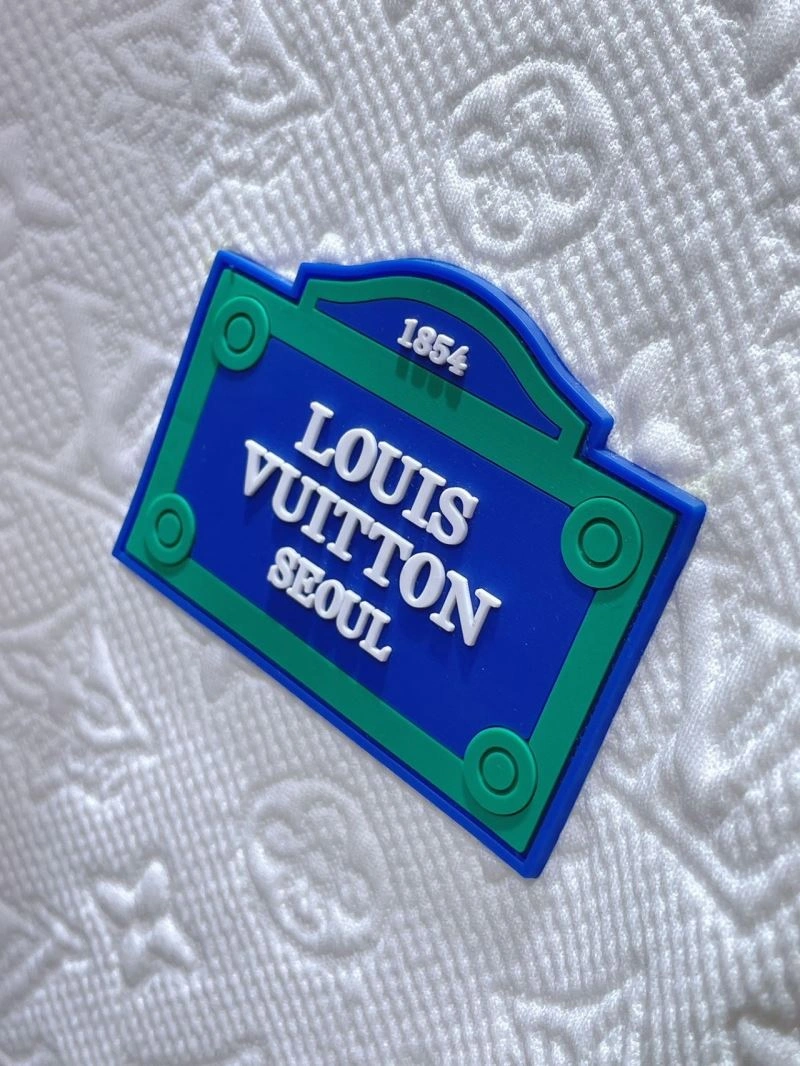 Economical Louis Vuitton Short Suits