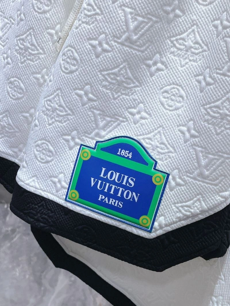 Economical Louis Vuitton Short Suits