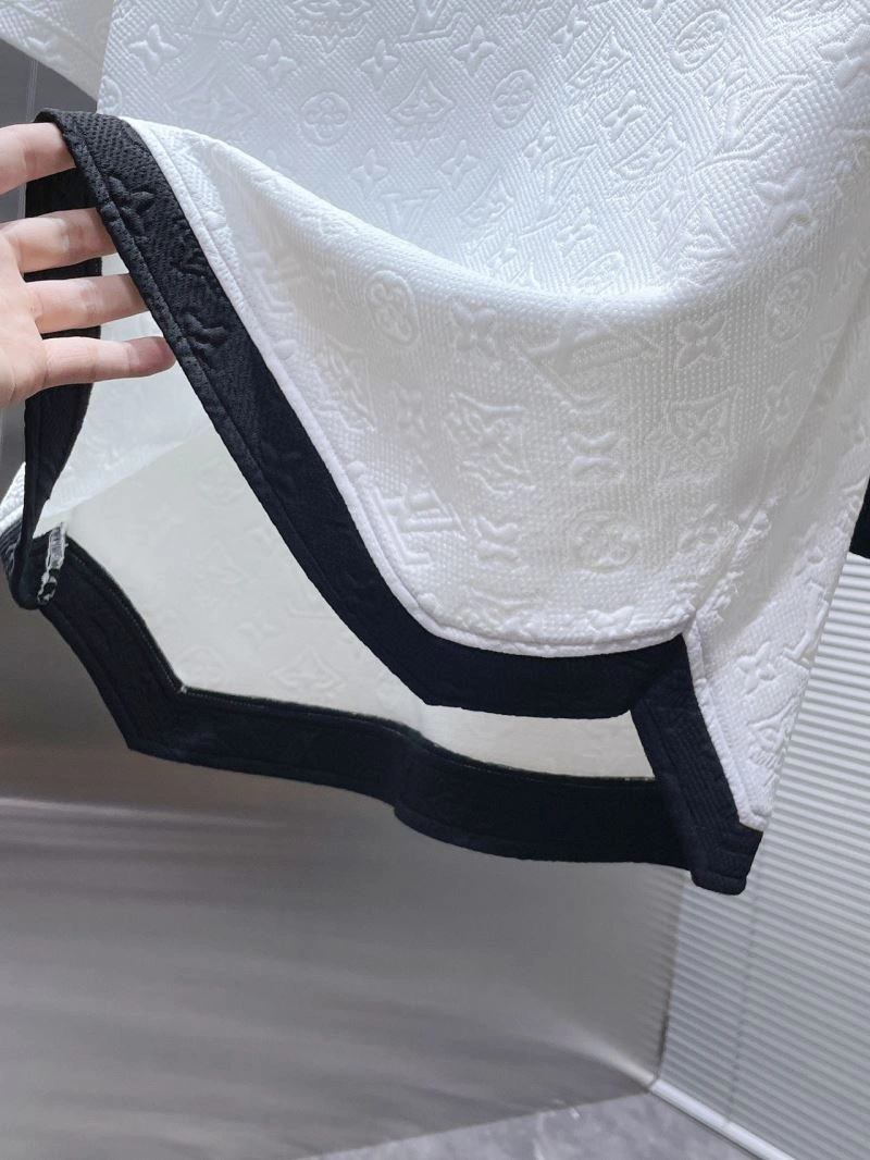 Economical Louis Vuitton Short Suits