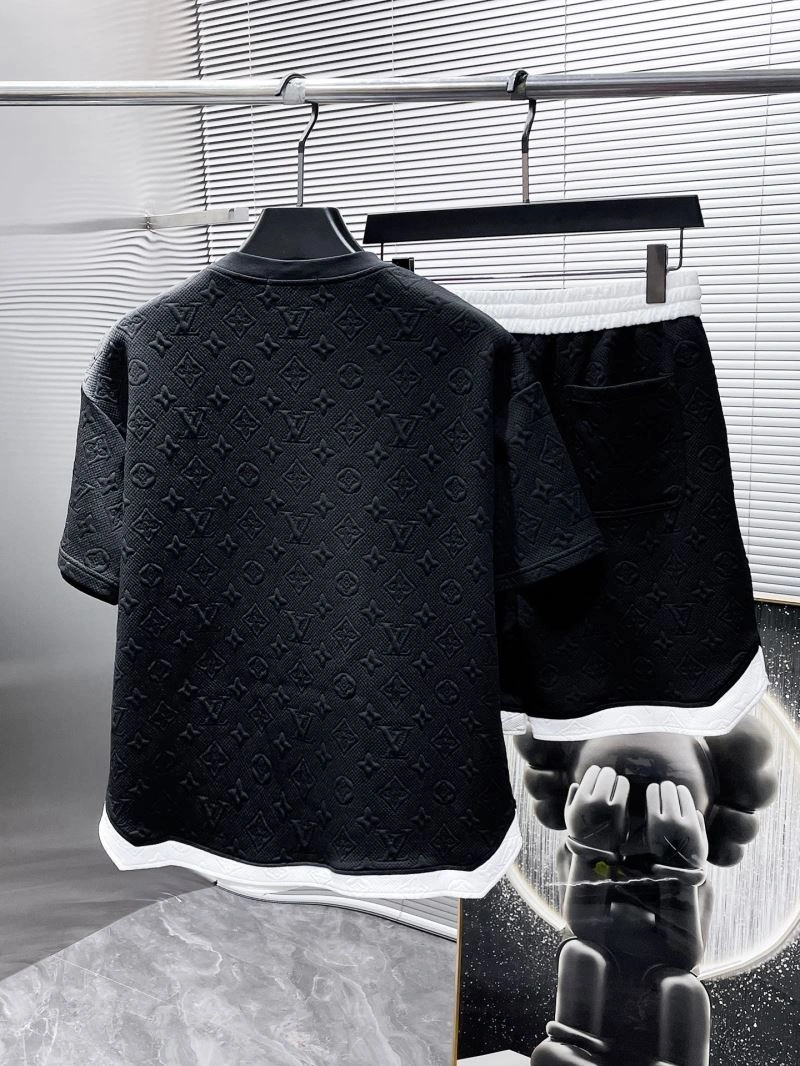 Bargain Louis Vuitton Short Suits