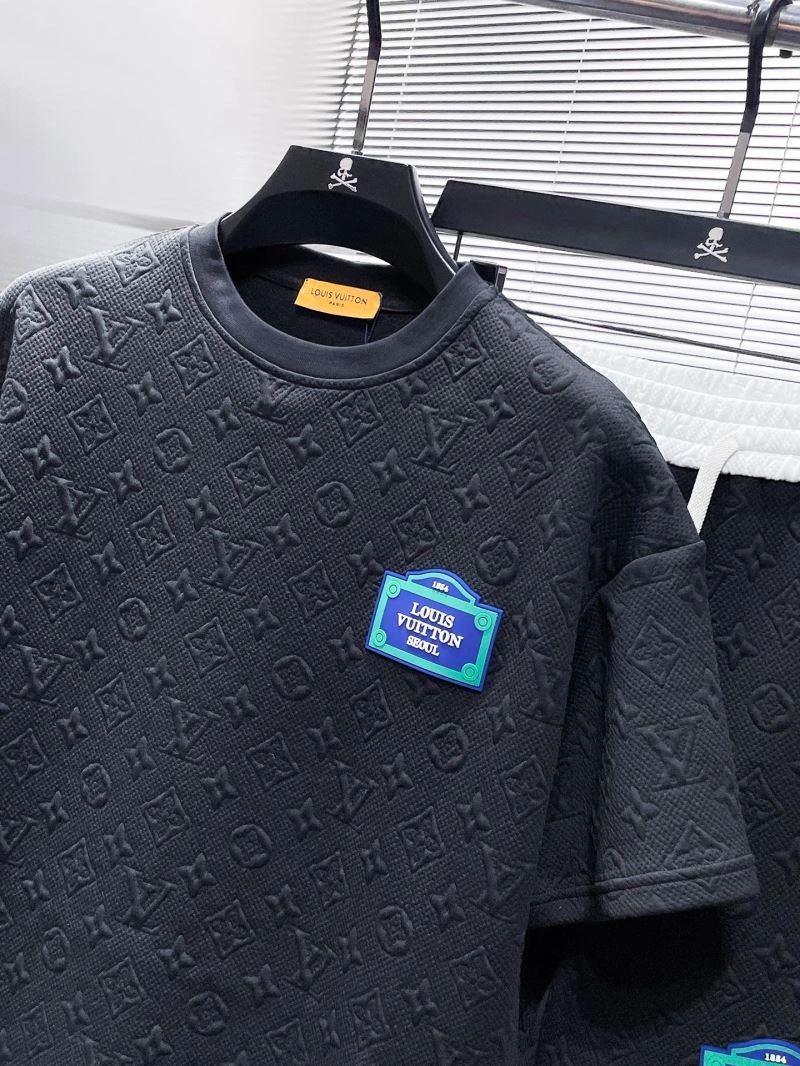 Bargain Louis Vuitton Short Suits