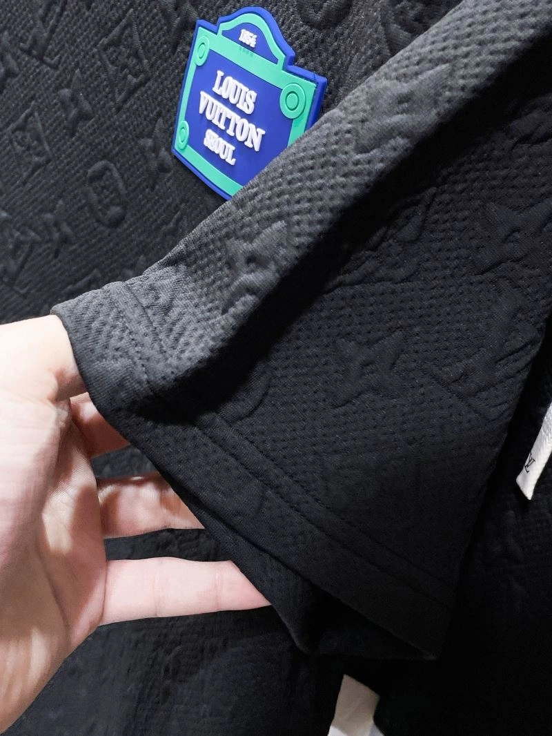 Bargain Louis Vuitton Short Suits