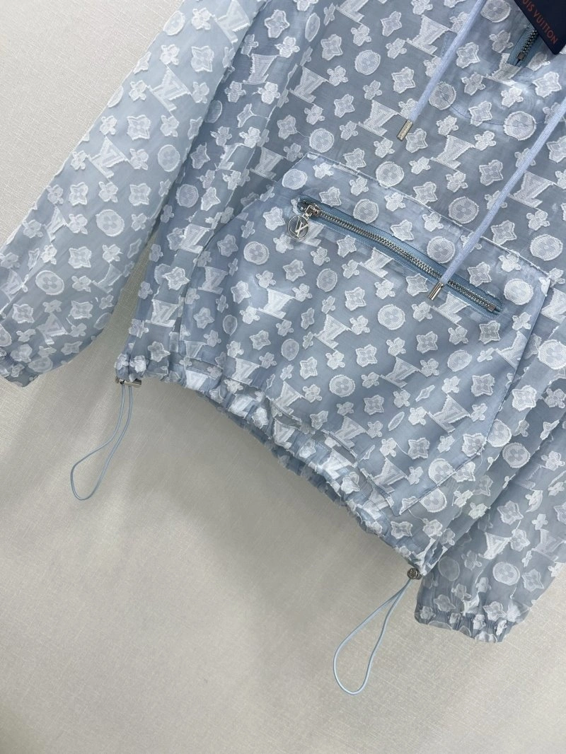 Inexpensive Louis Vuitton Short Suits