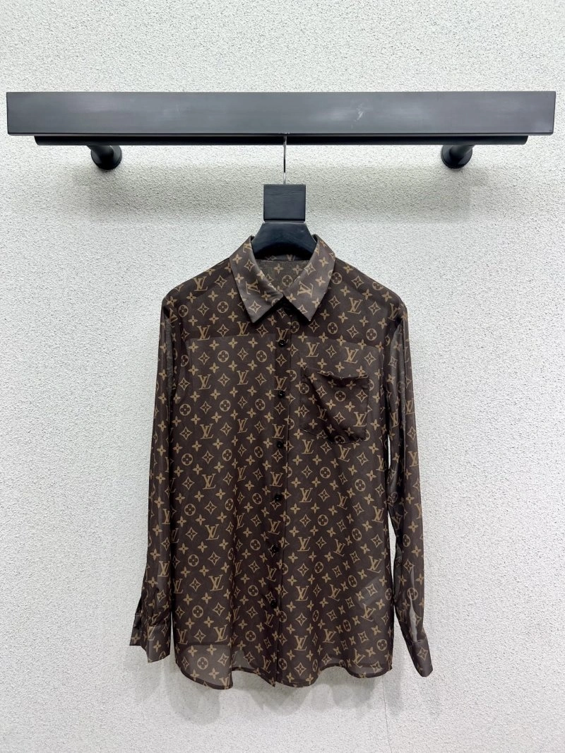 Precise copy Louis Vuitton Short Suits