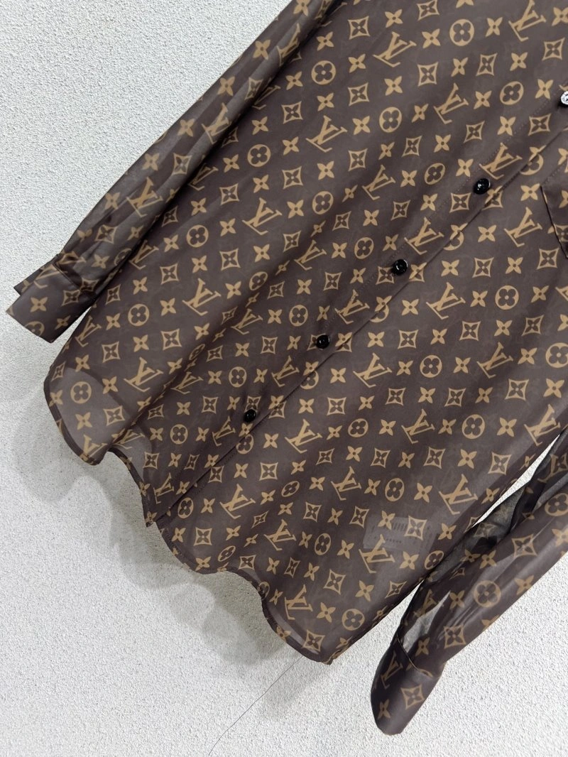 Precise copy Louis Vuitton Short Suits