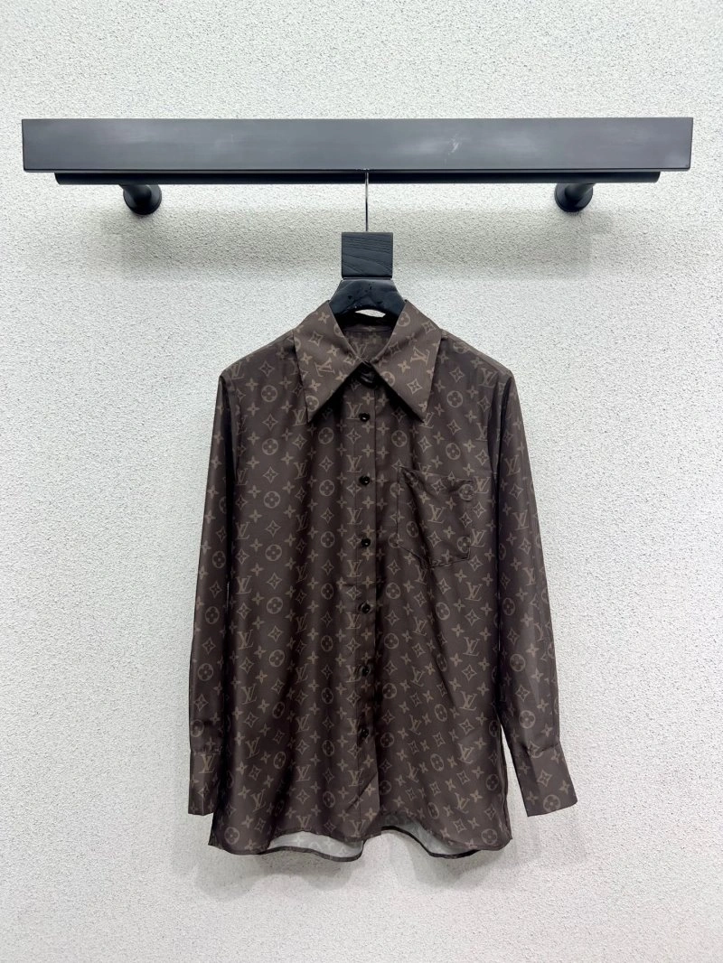 Economical Louis Vuitton Short Suits