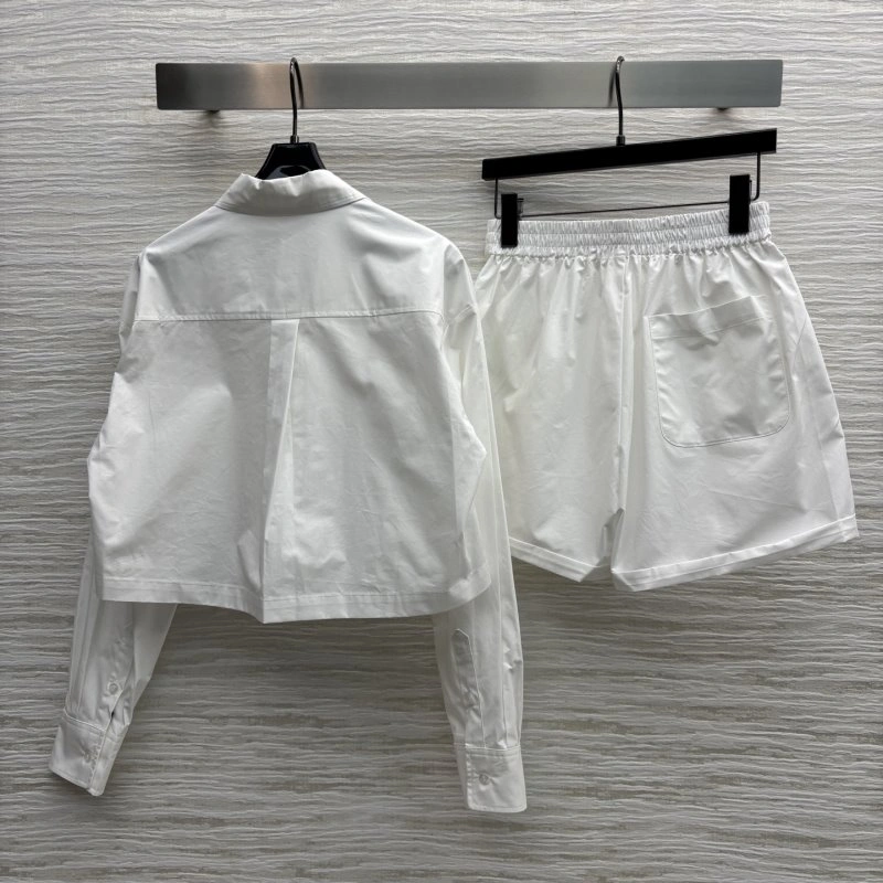 Accurate model Louis Vuitton Short Suits