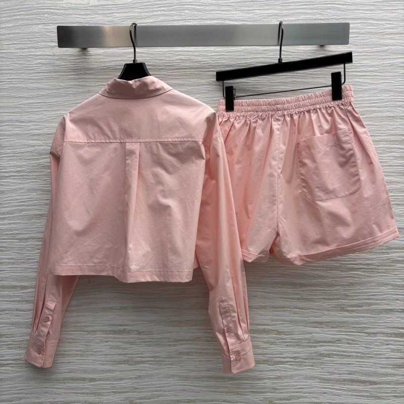 Precise copy Louis Vuitton Short Suits