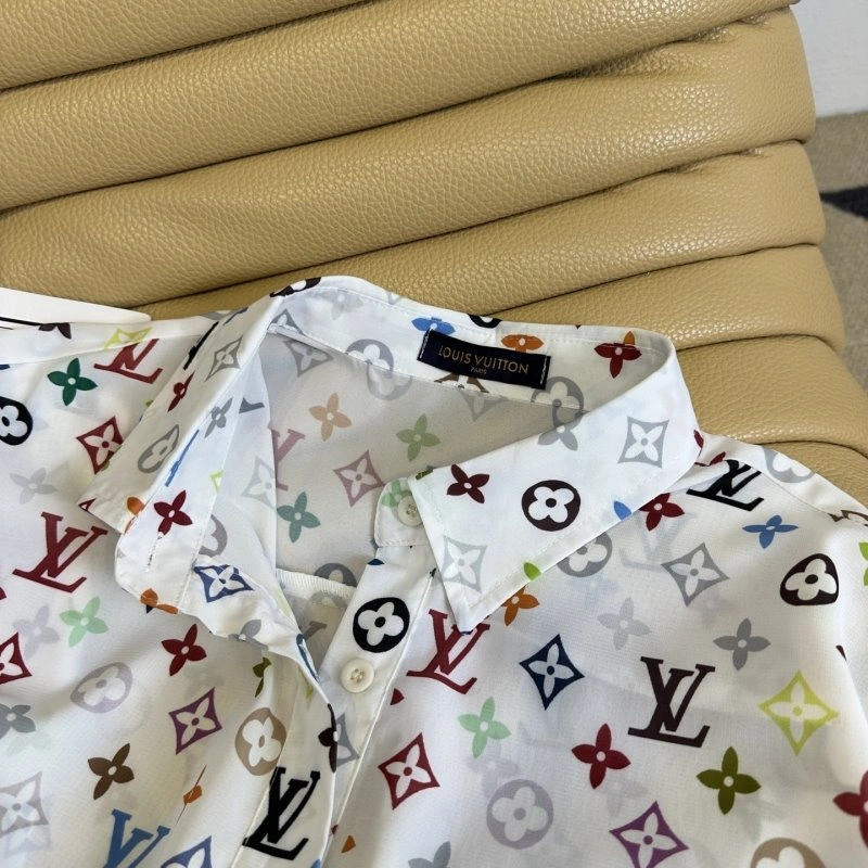 Inexpensive Louis Vuitton Short Suits