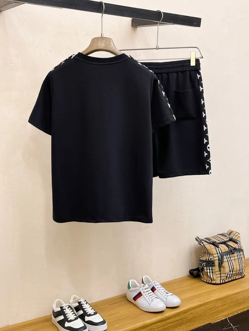 Low-cost Louis Vuitton Short Suits