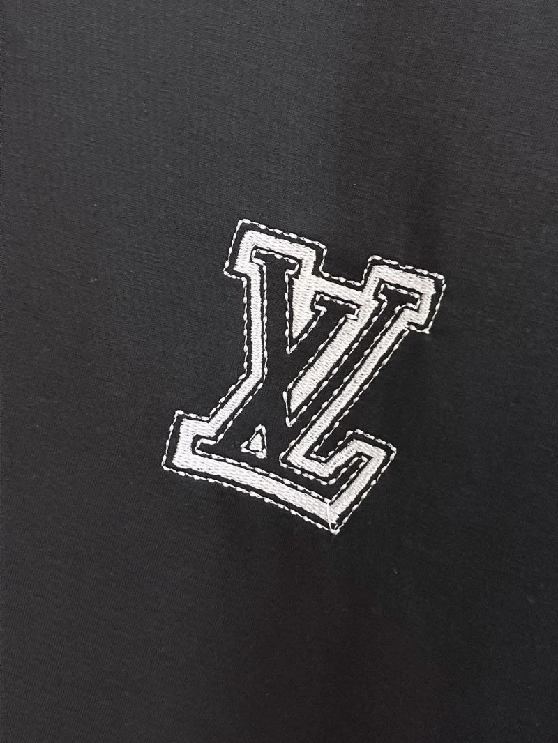 Low-cost Louis Vuitton Short Suits