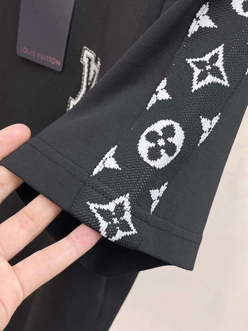 Low-cost Louis Vuitton Short Suits