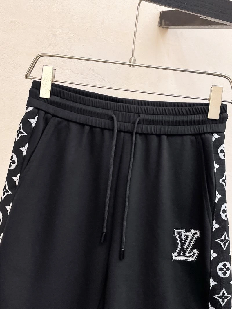 Low-cost Louis Vuitton Short Suits
