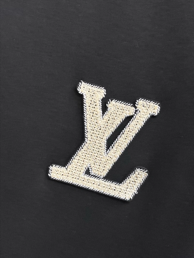 Budget-friendly Louis Vuitton Short Suits