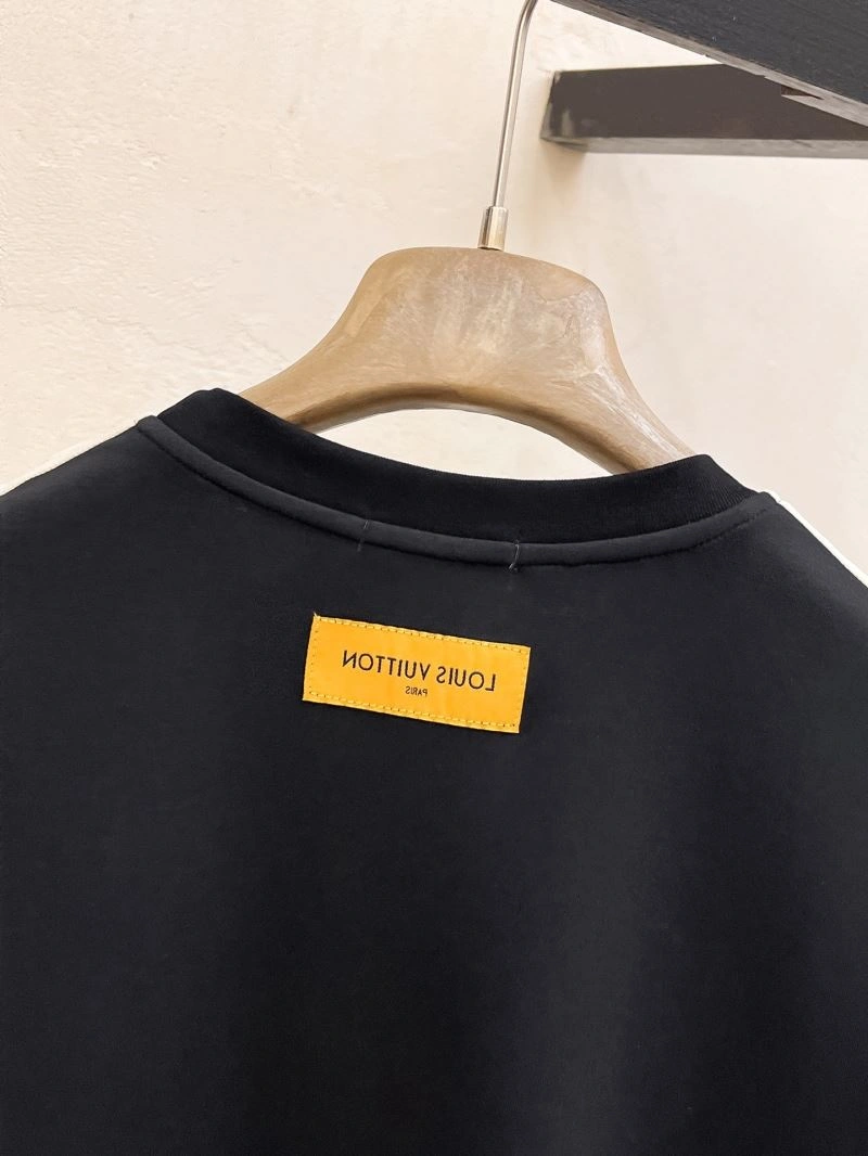 Budget-friendly Louis Vuitton Short Suits