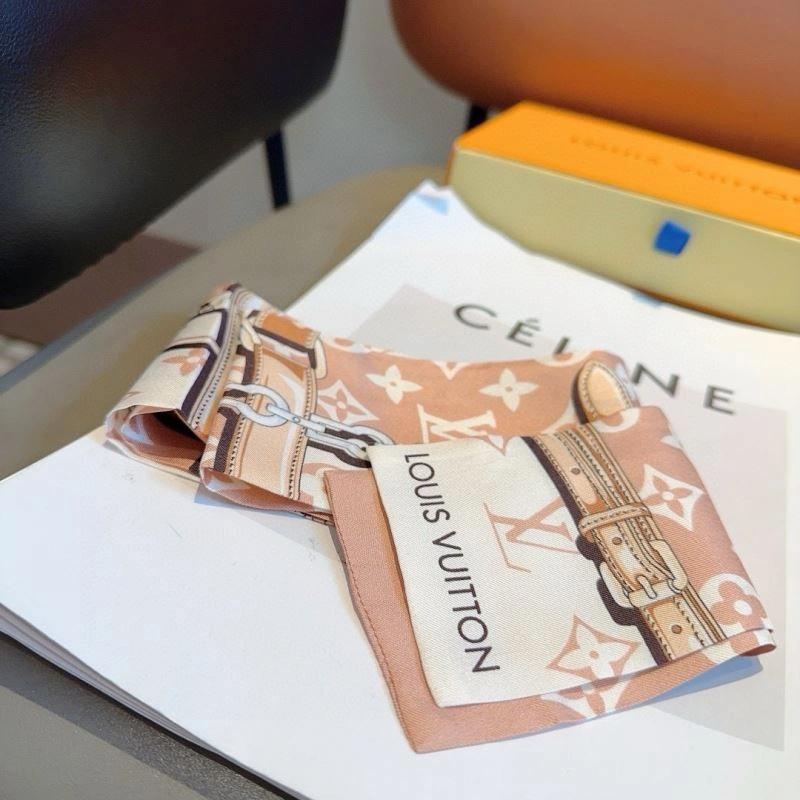 Accurate model Louis Vuitton Silk