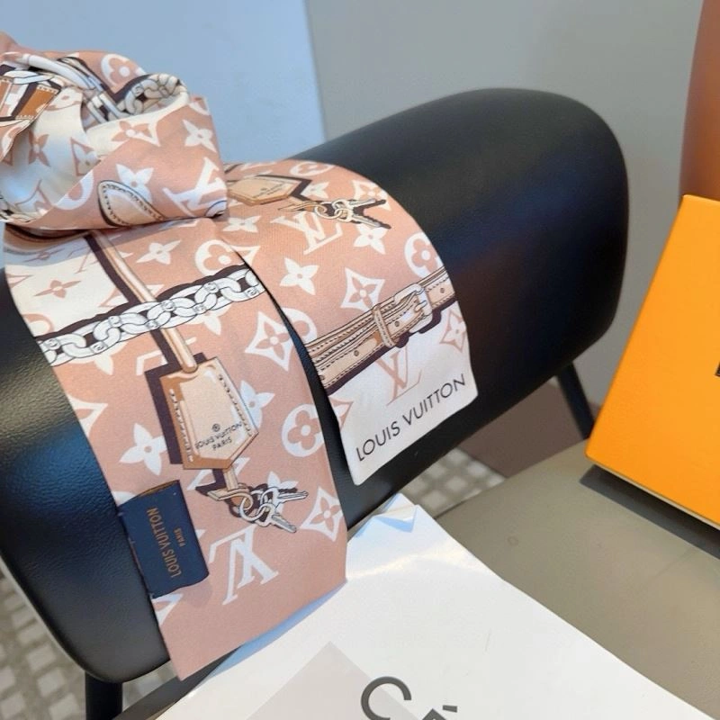 Accurate model Louis Vuitton Silk