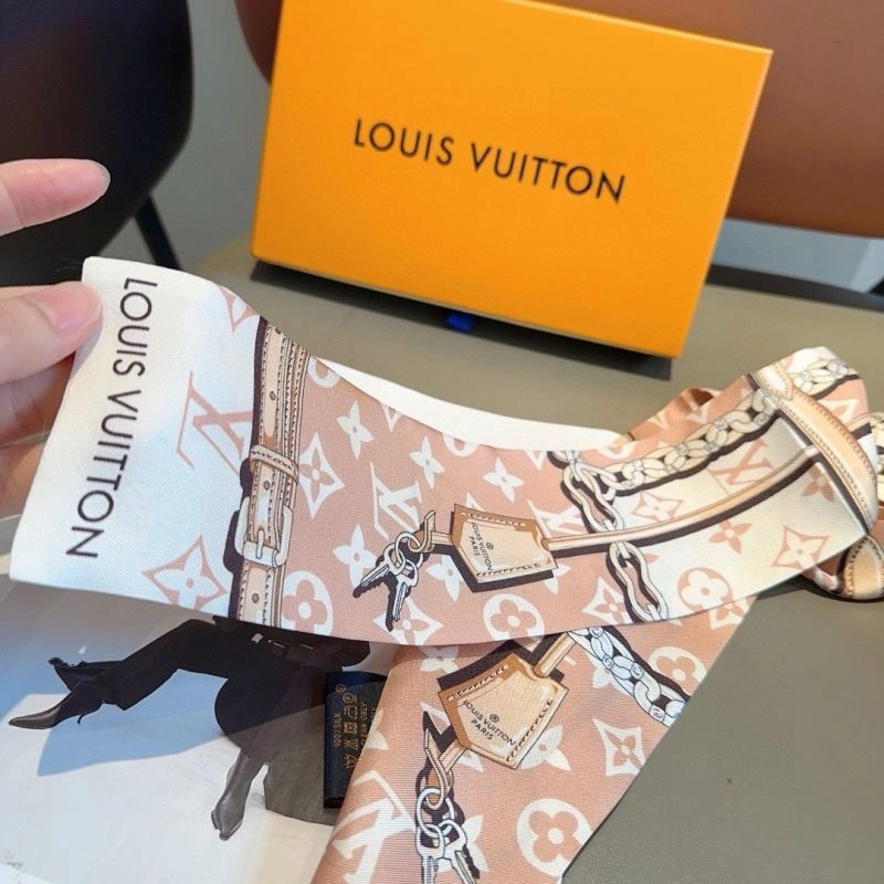 Accurate model Louis Vuitton Silk