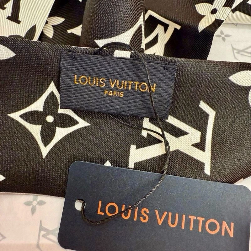 Perfect replica Louis Vuitton Silk