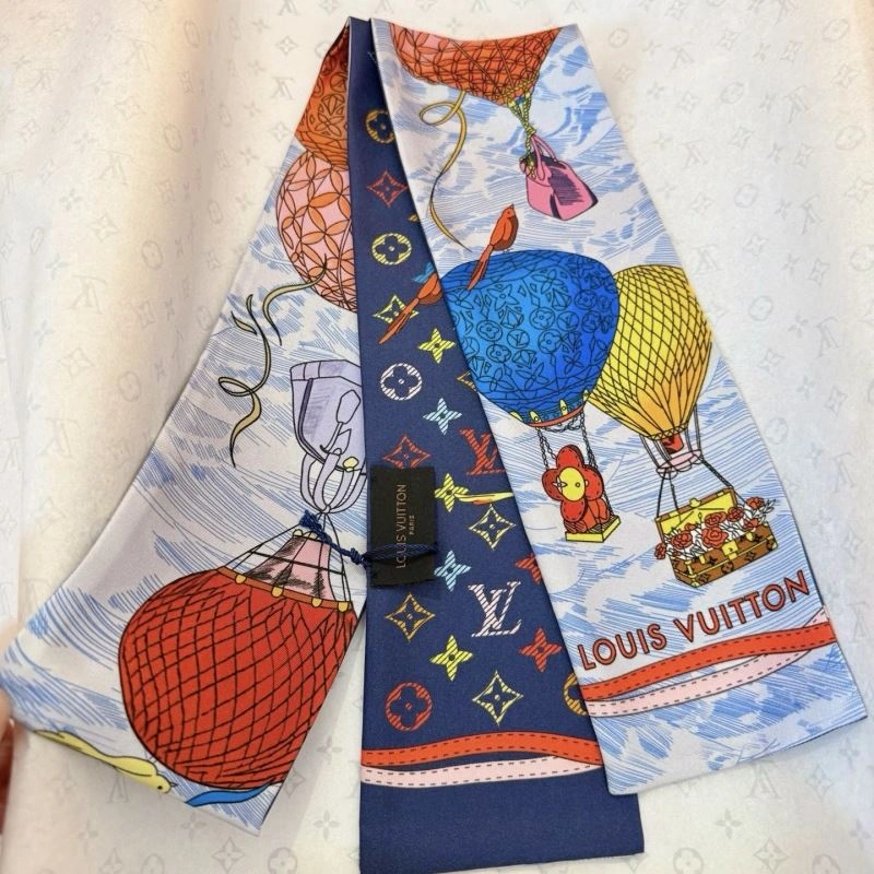 Exact replica Louis Vuitton Silk