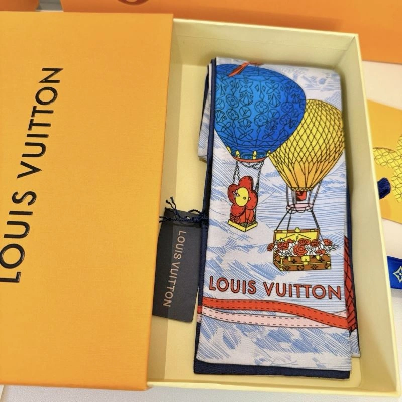 Exact replica Louis Vuitton Silk