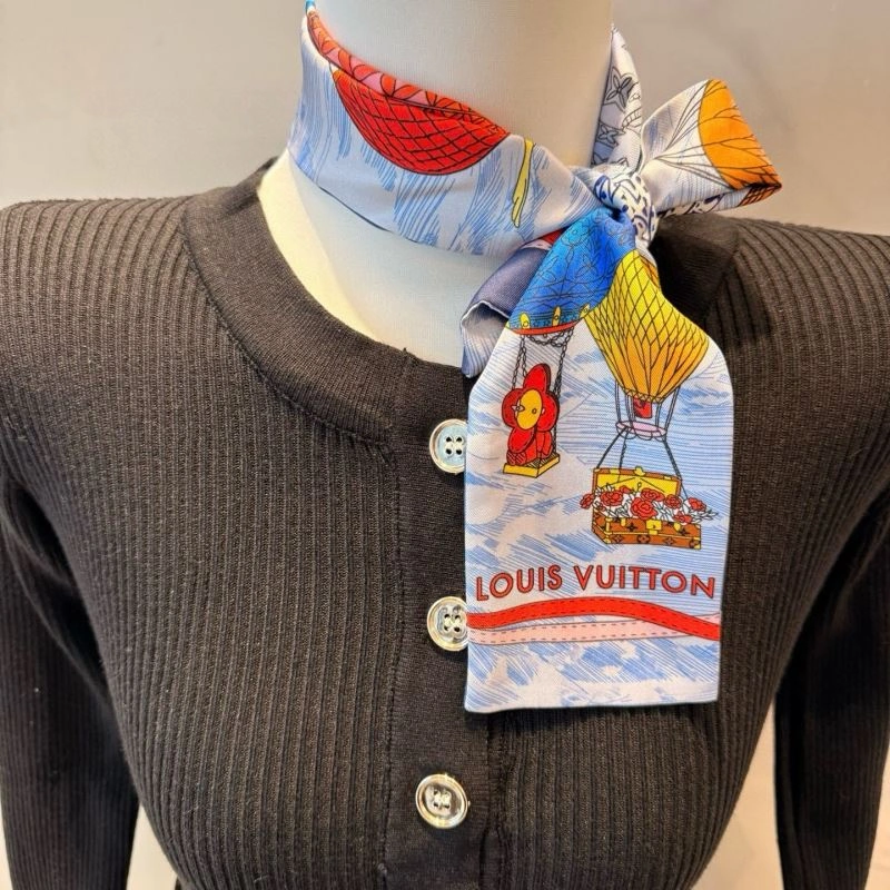 Exact replica Louis Vuitton Silk
