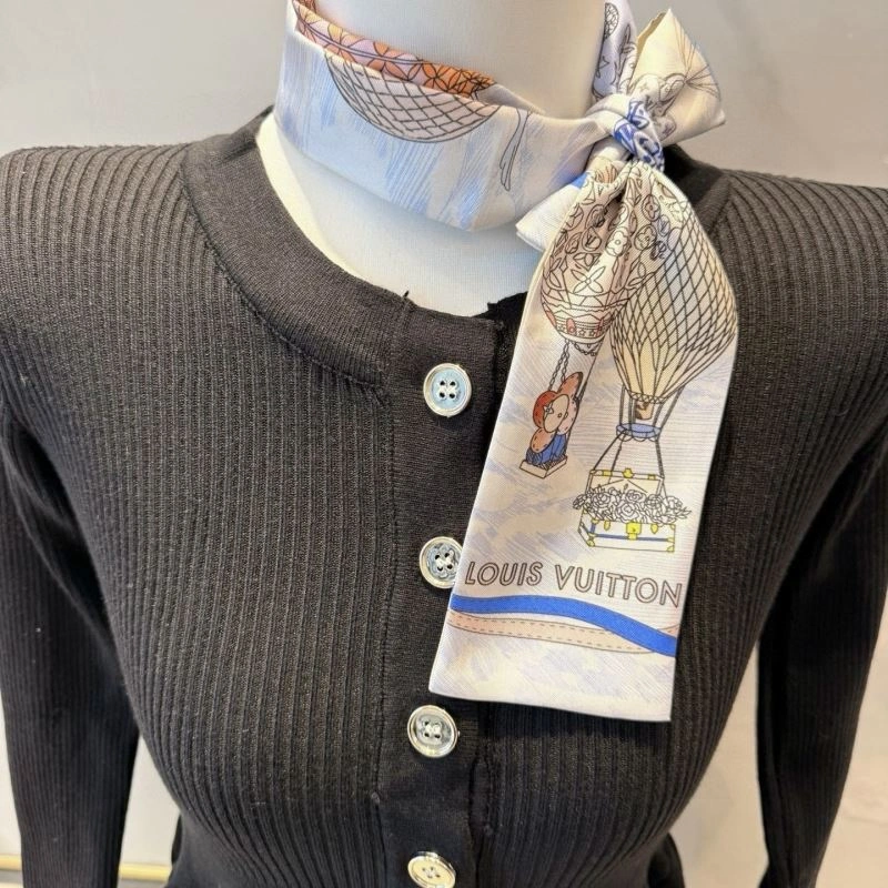 Bargain Louis Vuitton Silk