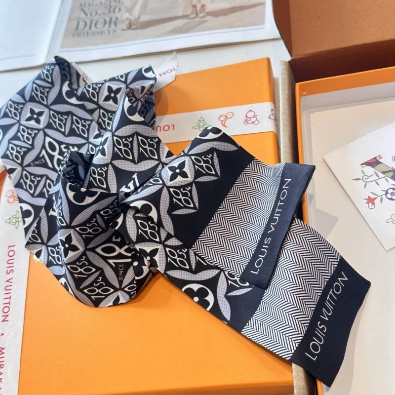 Bargain Louis Vuitton Silk