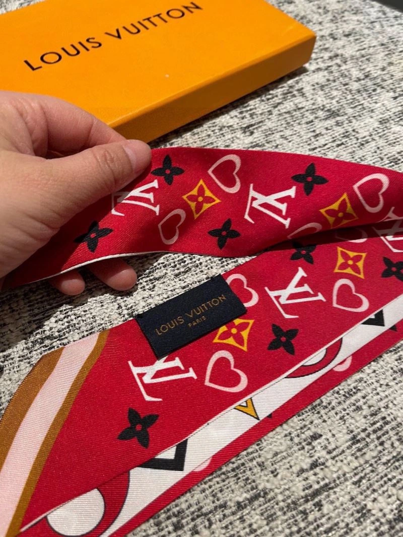 Bargain Louis Vuitton Silk