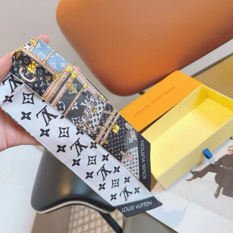 Top mirror Louis Vuitton Silk