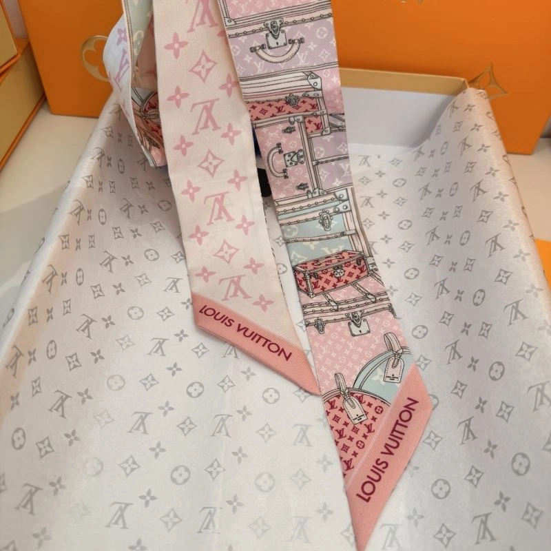 Precise copy Louis Vuitton Silk