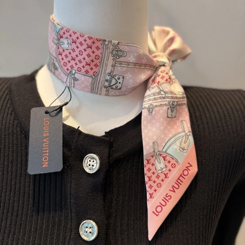 Precise copy Louis Vuitton Silk