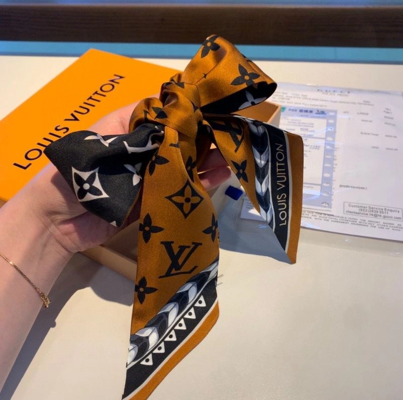 Low-cost Louis Vuitton Silk