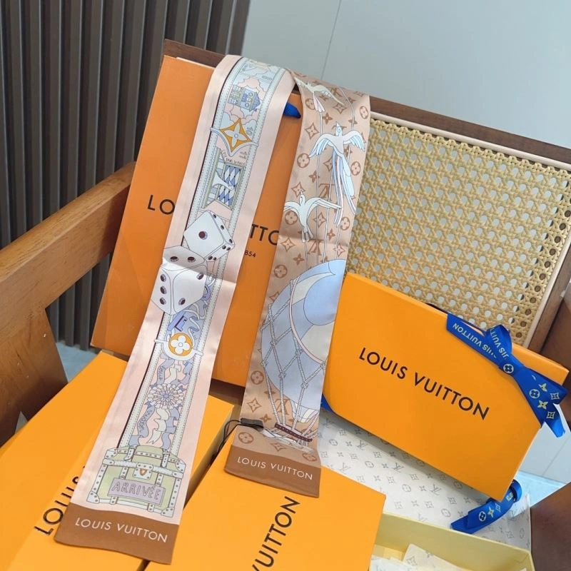 Mirror quality Louis Vuitton Silk